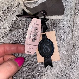 Victoria's Secret | Intimates & Sleepwear | Nwt Size M Victorias Secret ...